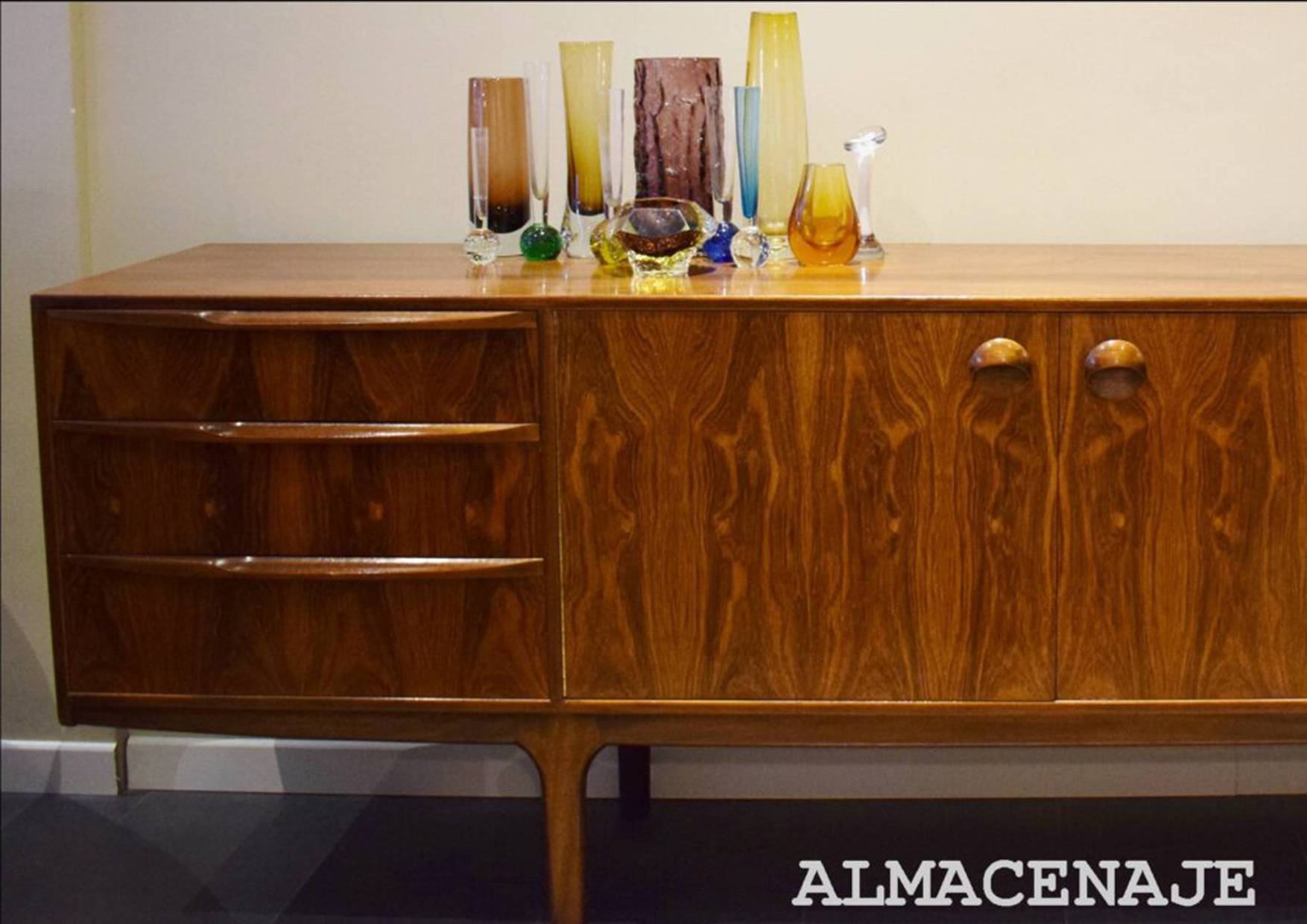 LA RECOVA – SIGLO XX – MIDCENTURY